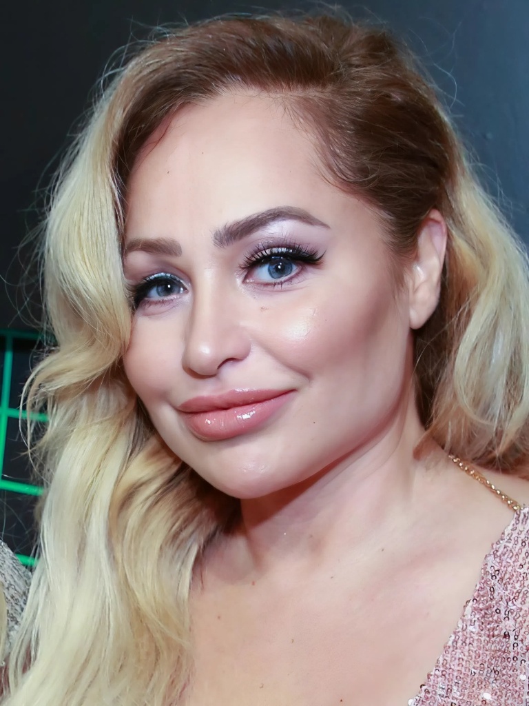 Stacey Silva stuns Fans with her amazing new look after removing her ...